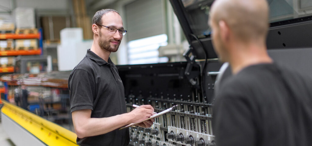 Innovative Profilieranlagen und Rollformanlagen von XELLAR